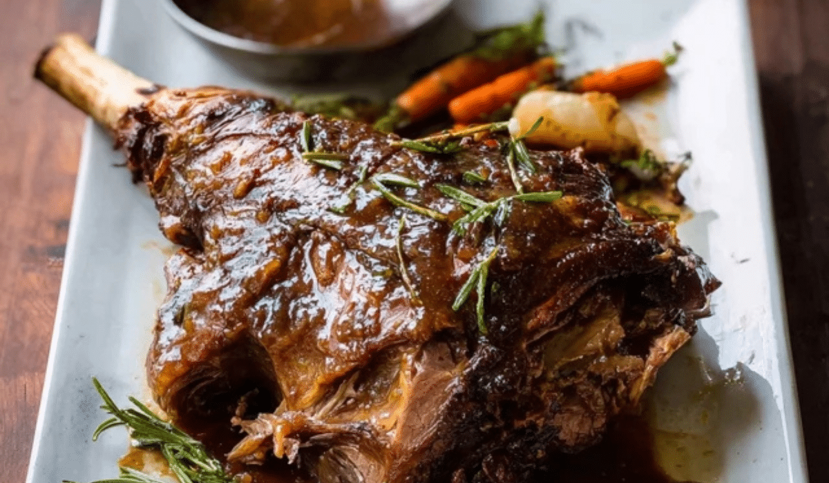 Slow Cooker Roast Lamb Leg: Irresistible 8-Hour Roast